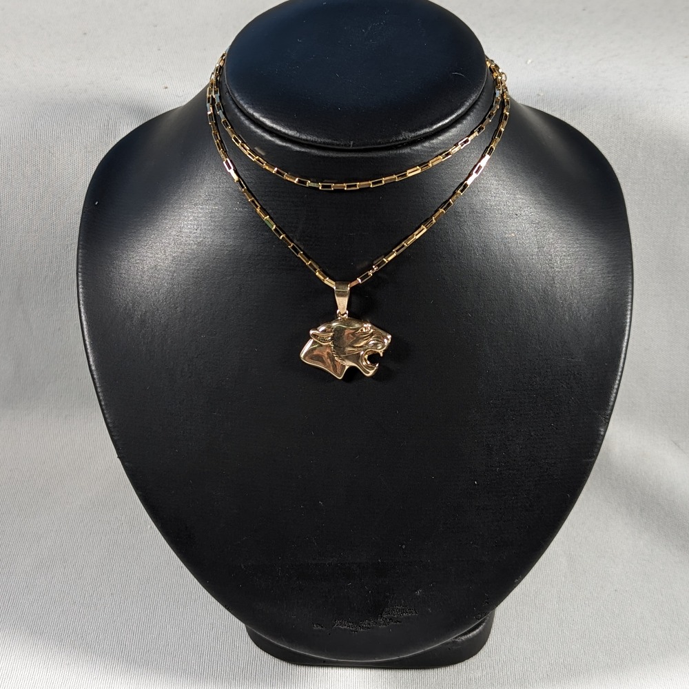 Pre-owned 9ct Gold Rectangle Link Chain with Extension & Jaguar Head ...